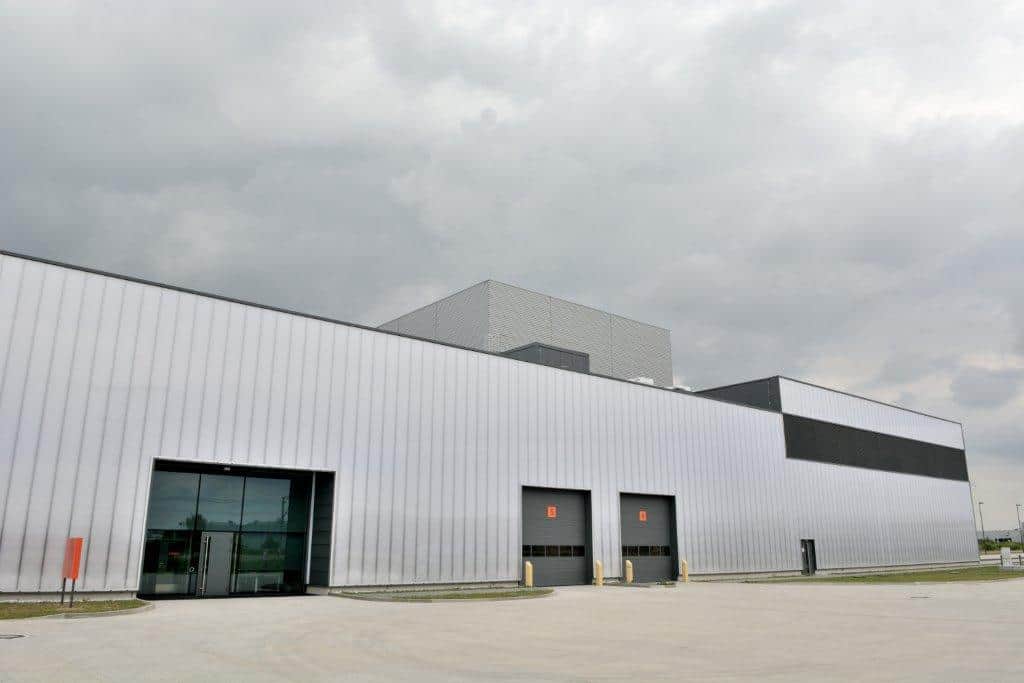 Polycarbonate Facade: Versatile Building Solutions | Danpal