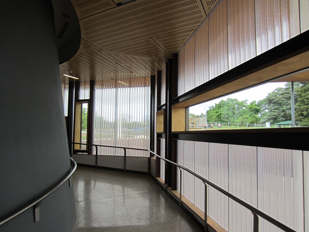 Polycarbonate Facade: Versatile Building Solutions | Danpal